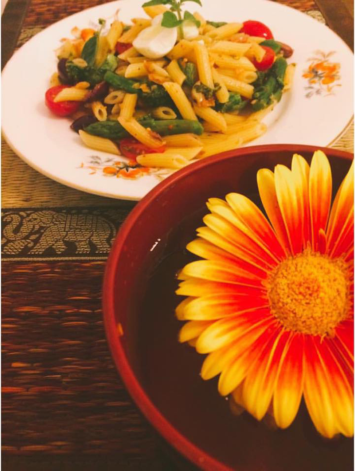Receita de macarrão primavera por Milena Sandoval – Sabores & Destinos